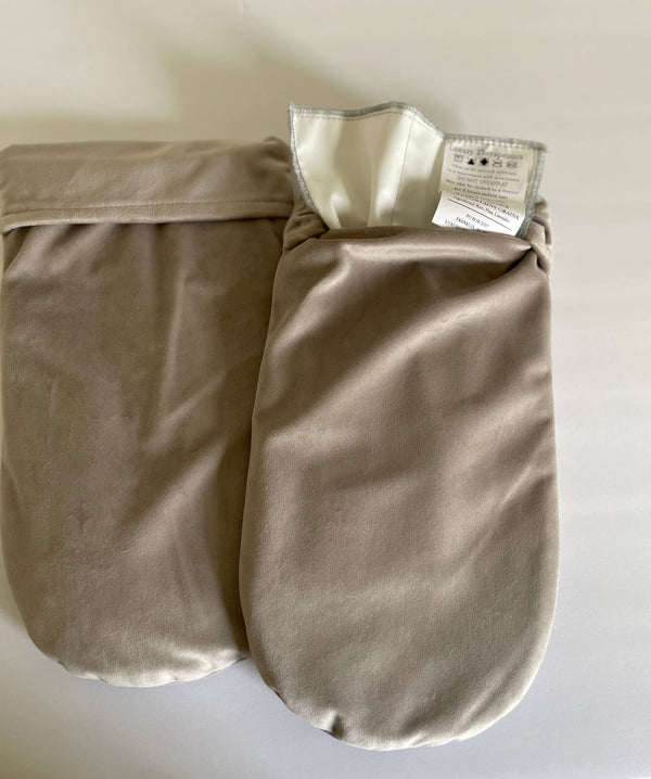 Heatable Luxury Spa Mitts- Lux Como Mushroom - Petal + Hive